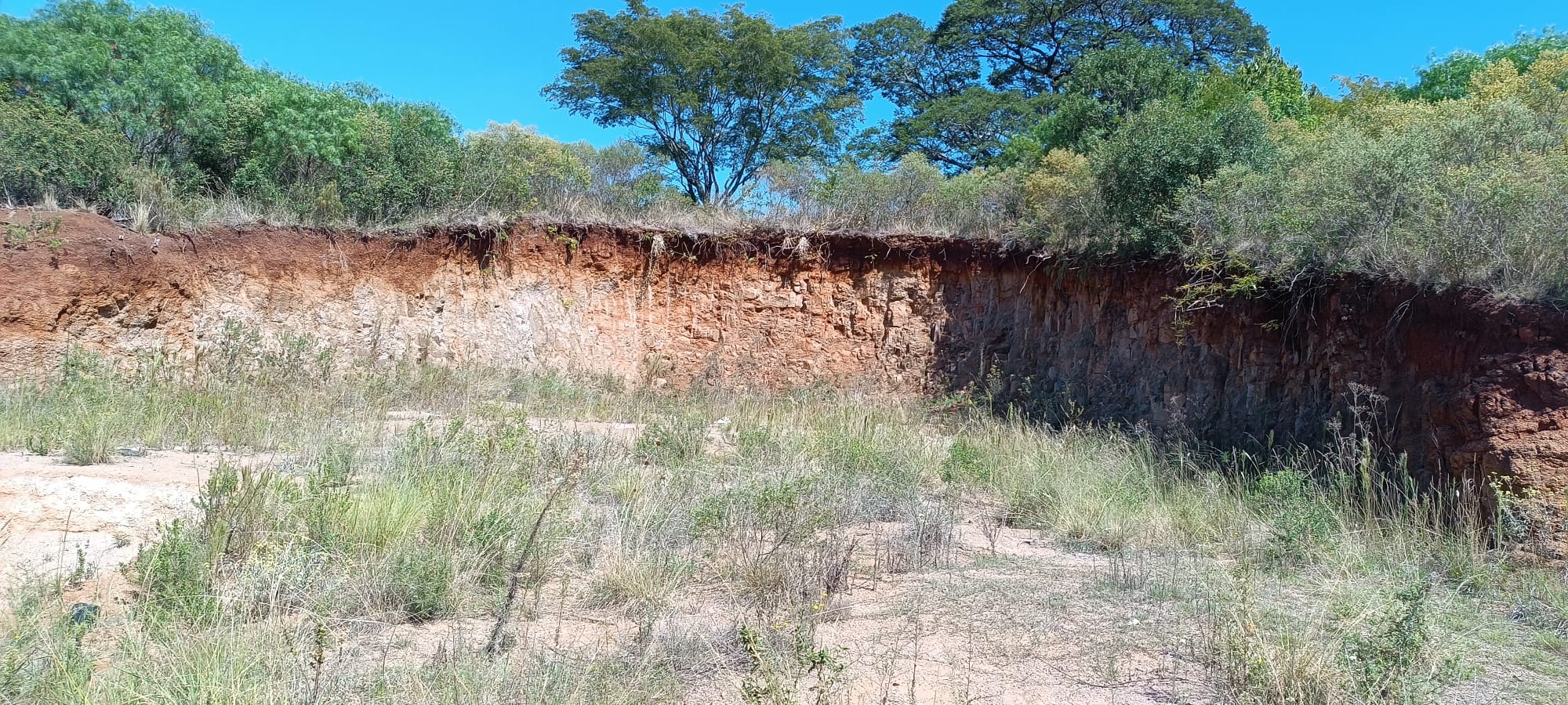 TERRENO GRANDE PRÓXIMO A SIÑERIZ... - Imobiliária Trindade